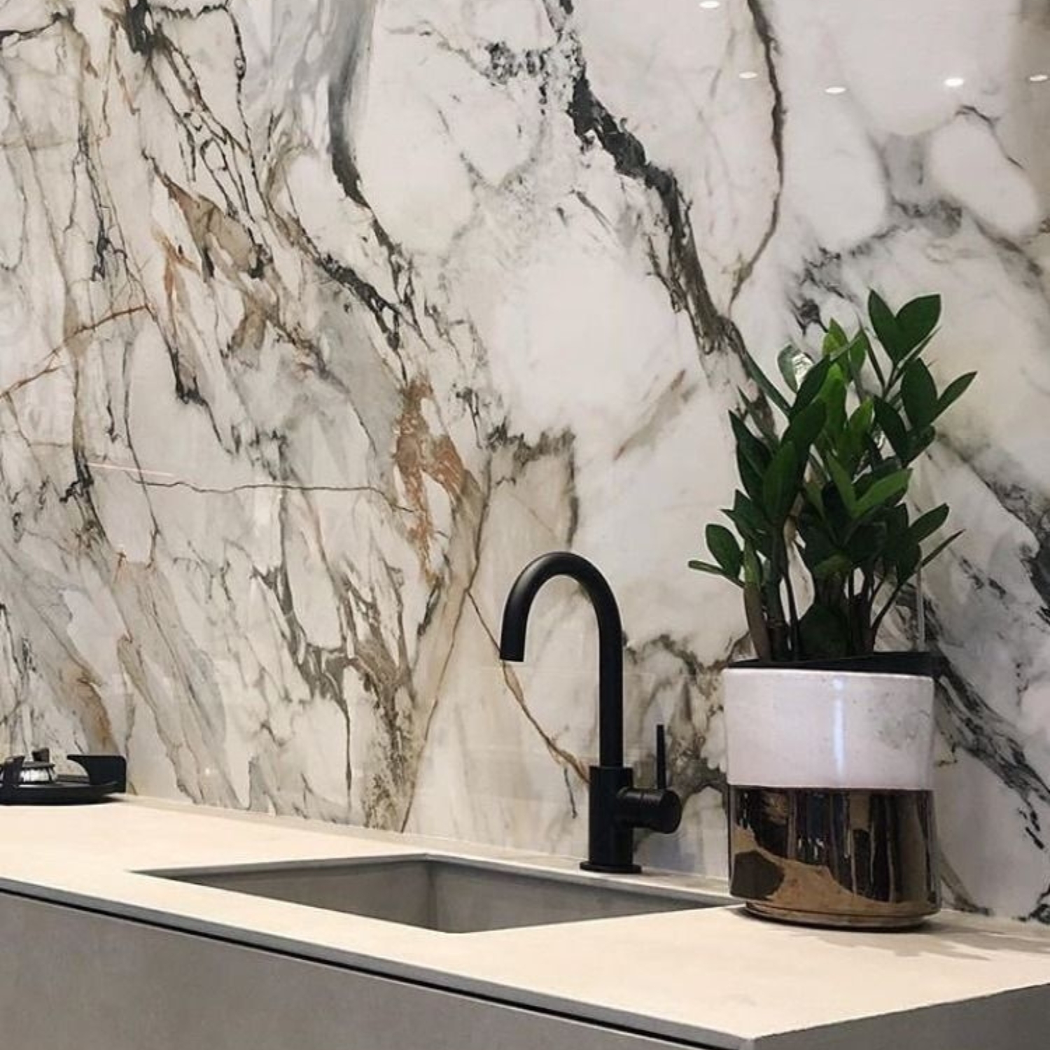 Calacatta Foresta Kitchen Wall | Bamby Stone